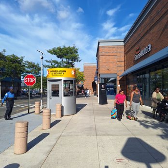 GATEWAY CENTER - Updated December 2025 - 141 Photos & 106 Reviews - 501 ...