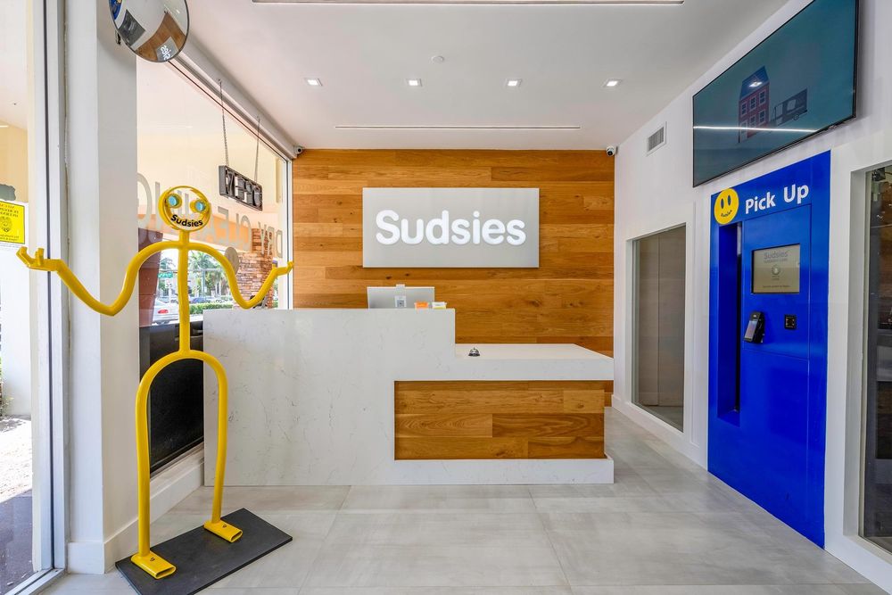 SUDSIES - Updated December 2025 - 55 Photos - 405 S Federal Hwy, Boca ...