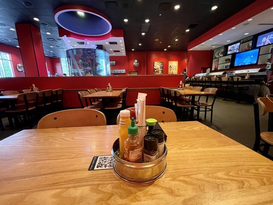 THE COWFISH SUSHI BURGER BAR - 2167 Photos & 1822 Reviews - 4208 Six ...