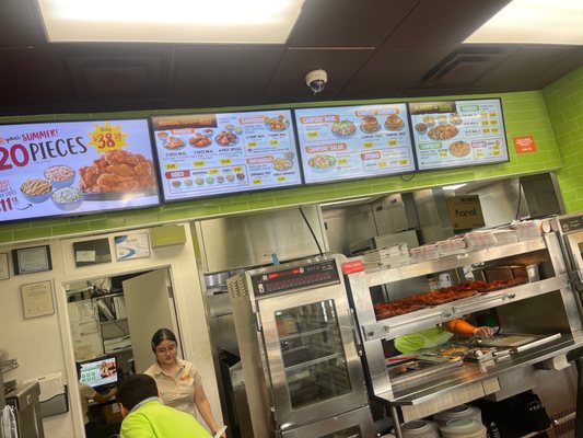 POLLO CAMPERO - Updated August 2024 - 70 Photos & 165 Reviews - 4840 N ...