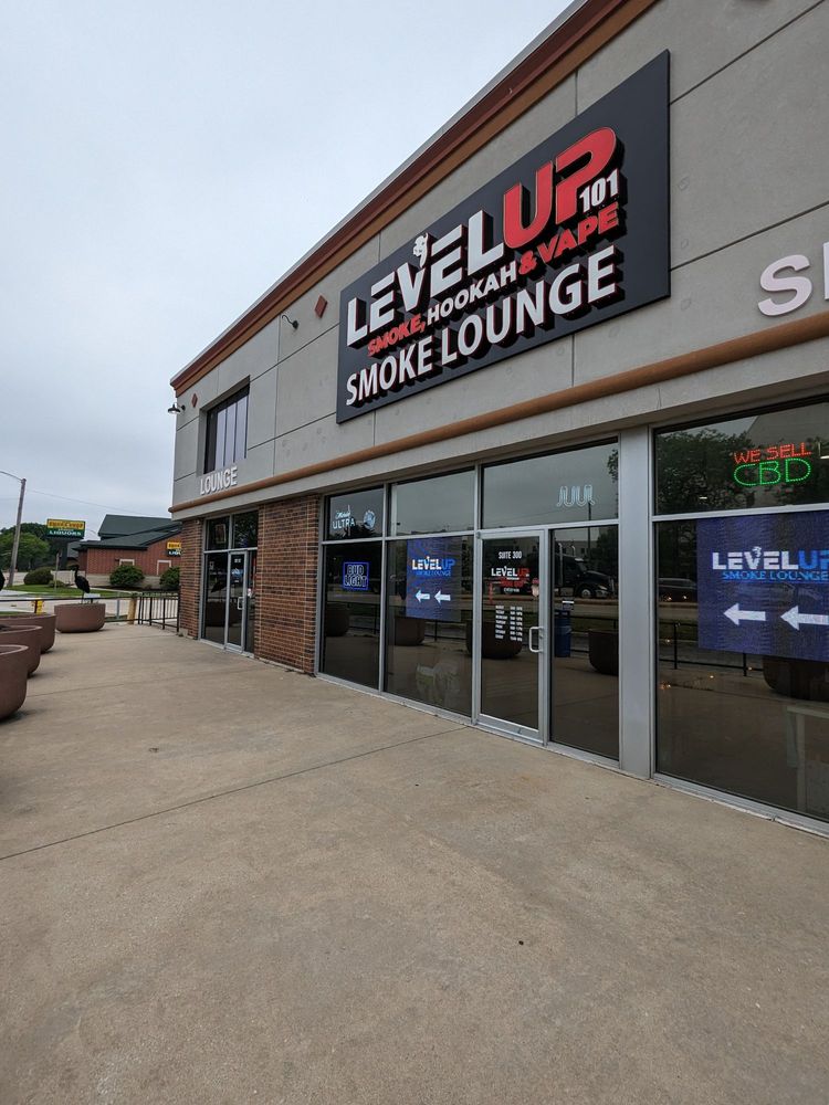 LEVEL UP LOUNGE - Updated August 2025 - 11 Photos - 101 Joliet St, Dyer ...
