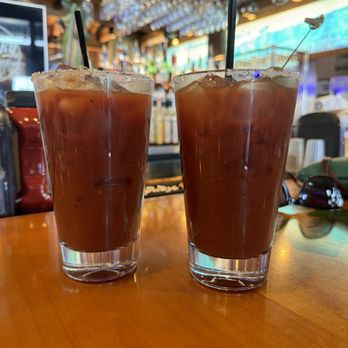 R J GATOR’S - Updated October 2025 - 122 Photos & 180 Reviews - 1015 ...