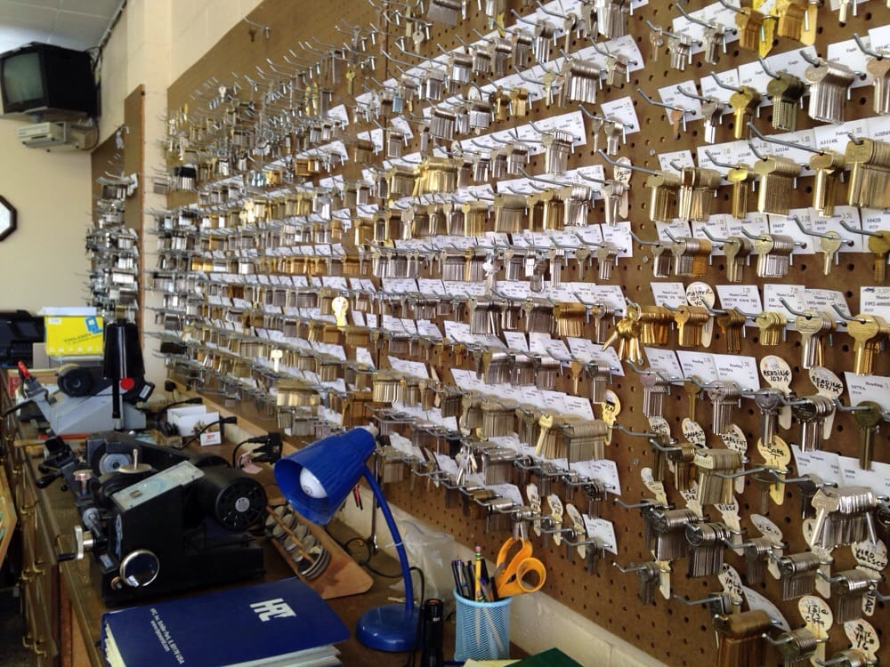 DAVE’S LOCK & KEY - Updated August 2024 - 21 Reviews - 210 N 7th Ave, Bozeman, Montana - Keys ...