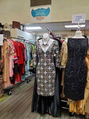 EASTBROOK FLEA MARKET & ANTIQUE MALL - Updated December 2025 - 44 ...