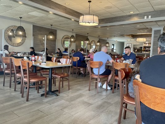 GOLDEN BRUNCH - Updated December 2025 - 408 Photos & 393 Reviews - 31 E ...