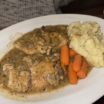 ANGELO’S RESTAURANT - Updated May 2024 - 231 Photos & 209 Reviews ...