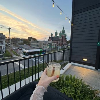 EMERALD COCKTAIL KITCHEN - Updated January 2026 - 139 Photos & 60 ...