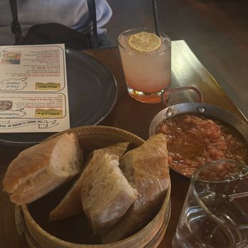 MOMPOU TAPAS BAR & RESTAURANT - Updated October 2025 - 631 Photos & 540 ...