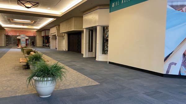 THE MALL OF MONROE - Updated January 2026 - 64 Photos & 17 Reviews ...