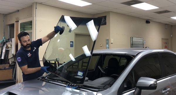 WINDSHIELD FITTERS - Updated July 2025 - 24 Photos - 802 Cleveland St ...