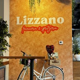 LIZZANO - Updated January 2026 - 96 Photos & 42 Reviews - 636 N Wells ...
