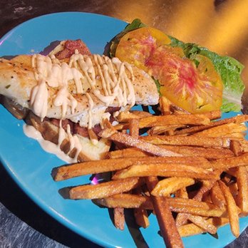 DRINX BAR & GRILL - Updated October 2025 - 24 Photos & 13 Reviews - 370 ...