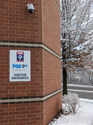 FOX 9 - KMSP - Updated October 2024 - 84 Photos & 14 Reviews - 11358 ...