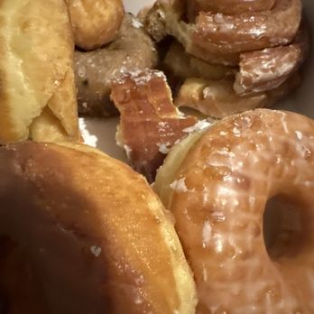 ATLANTA DONUTS - Updated November 2024 - 28 Photos & 33 Reviews - 394 ...
