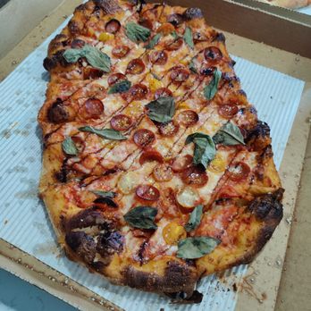 THE GOOMBAH PIZZAIOLO - Updated October 2025 - 19 Photos & 32 Reviews ...