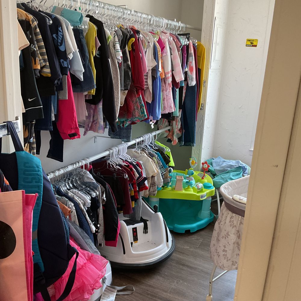 TOP NOTCH TREASURES - Updated December 2025 - 11 Photos - 1103 S 31st ...