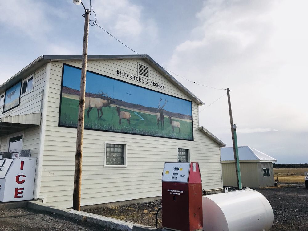 RILEY STORE & ARCHERY - Updated December 2025 - 13 Photos & 18 Reviews ...