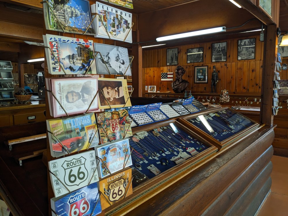 LINCOLN SOUVENIR & GIFT SHOP - Updated December 2025 - 1407 Monument ...