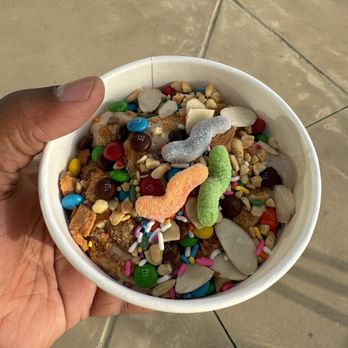 CHILLER BEE FROZEN YOGURT - FRISCO - Updated January 2025 - 51 Photos ...