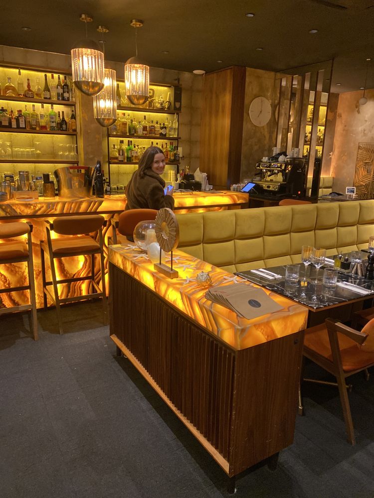 GOLDEN SPOON - Updated October 2024 - 129 Rue Lauriston, Paris, France ...