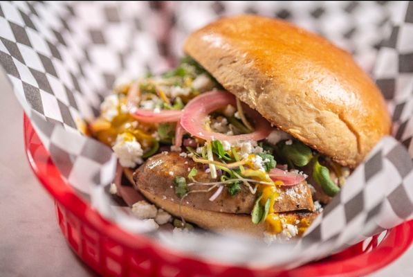 PIGNIC PUB & PATIO - 525 Photos & 207 Reviews - Pubs - 235 Flint St ...