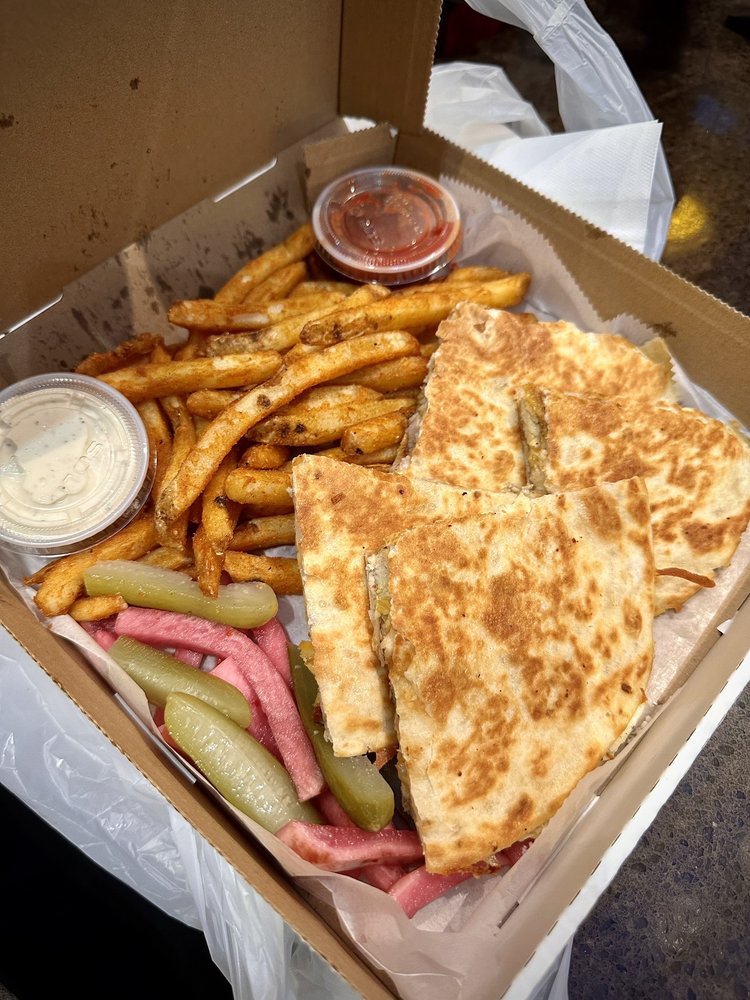 YUMMY SHAWARMA - Updated December 2025 - 42 Photos & 45 Reviews - 21100 ...