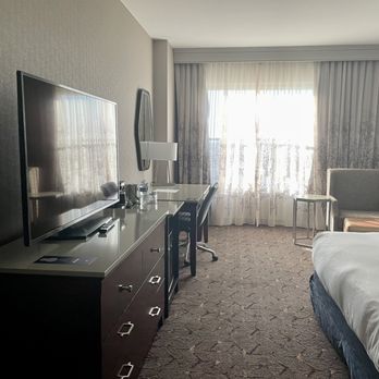 DOUBLETREE BY HILTON HOTEL MODESTO - Updated July 2024 - 456 Photos ...