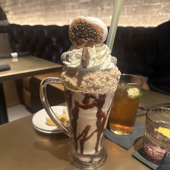 HOLSTEINS - Updated August 2025 - 106 Photos & 36 Reviews - 1216 S Main ...