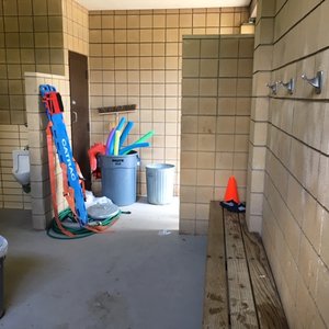 BIG STACY POOL - Updated April 2025 - 48 Reviews - 700 E Live Oak ...