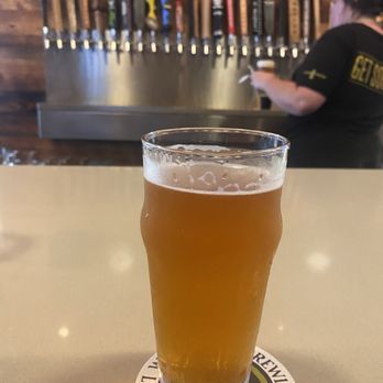 PIES & PINTS - LEXINGTON - Updated October 2025 - 451 Photos & 611 ...