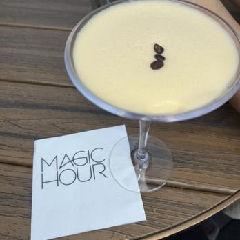 MAGIC HOUR ROOFTOP BAR & LOUNGE - Updated December 2024 - 2119 Photos ...