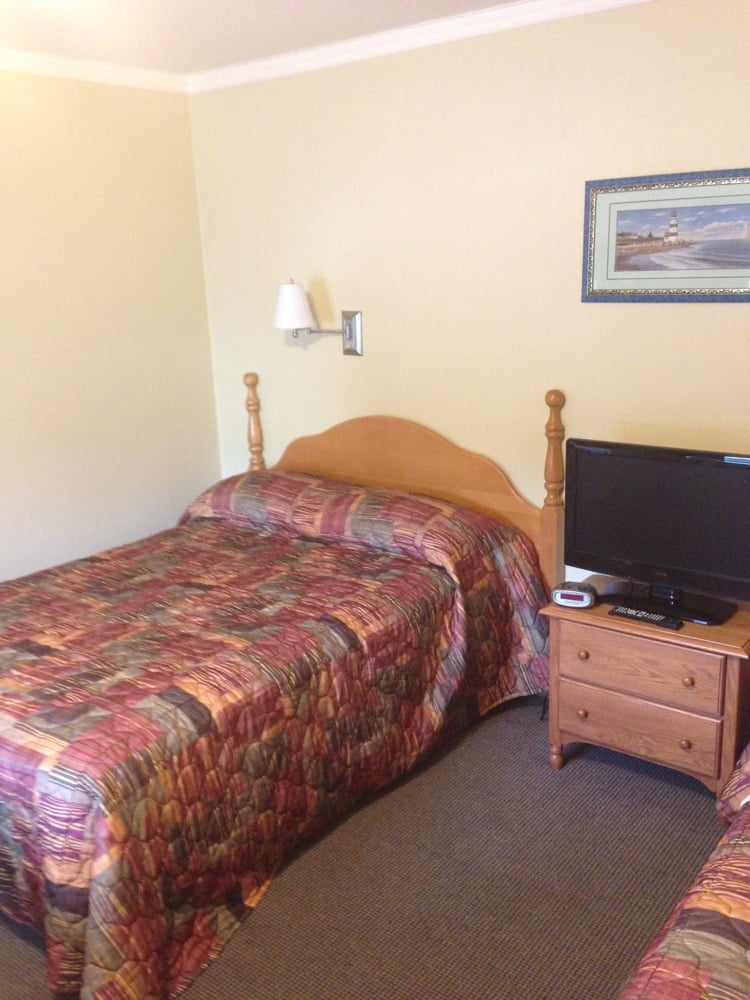 ALPINE MOTOR INN - Updated October 2024 - 8591 Main Street, Alma, New ...