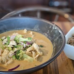 SEA THAI BISTRO - Updated July 2025 - 671 Photos & 635 Reviews - 2350 ...