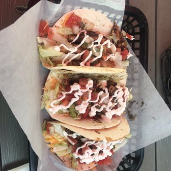 LAKEVIEW BURGERS AND SEAFOOD - Updated July 2024 - 97 Photos & 140 ...