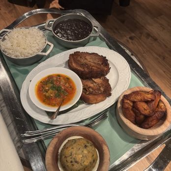 BOLO - Updated August 2025 - 390 Photos & 108 Reviews - 2025 Sansom St ...