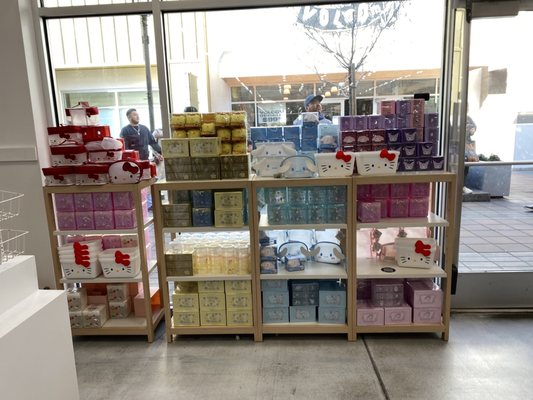 MINISO - Updated August 2025 - 33 Photos & 10 Reviews - 2774 Livermore ...