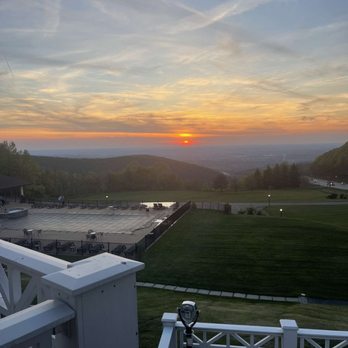 HISTORIC SUMMIT INN RESORT - Updated September 2025 - 203 Photos & 126 ...