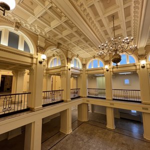 NEWPORT PUBLIC LIBRARY - Updated August 2025 - 10 Photos - 300 Spring ...