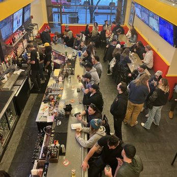 DUBS SPORTS LOUNGE - Updated June 2025 - 48 Photos & 49 Reviews - 95 N ...