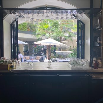 YEBO BEACH HAUS - 933 Photos & 368 Reviews - 56 E Andrews Dr Nw ...