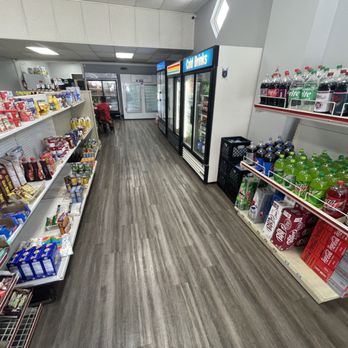 AMO PIZZA - Updated October 2025 - 74 Photos & 31 Reviews - 4964 Pearl ...