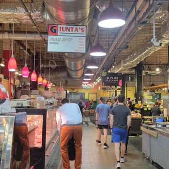 READING TERMINAL MARKET - Updated August 2024 - 7211 Photos & 6897 ...