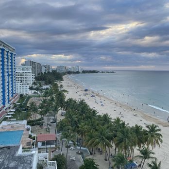 KUMO ROOFTOP - Updated May 2025 - 680 Photos & 326 Reviews - Aire De ...