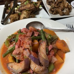 ZARLITOS FAMILY RESTAURANT - 1215 Photos & 690 Reviews - Filipino - 505 ...
