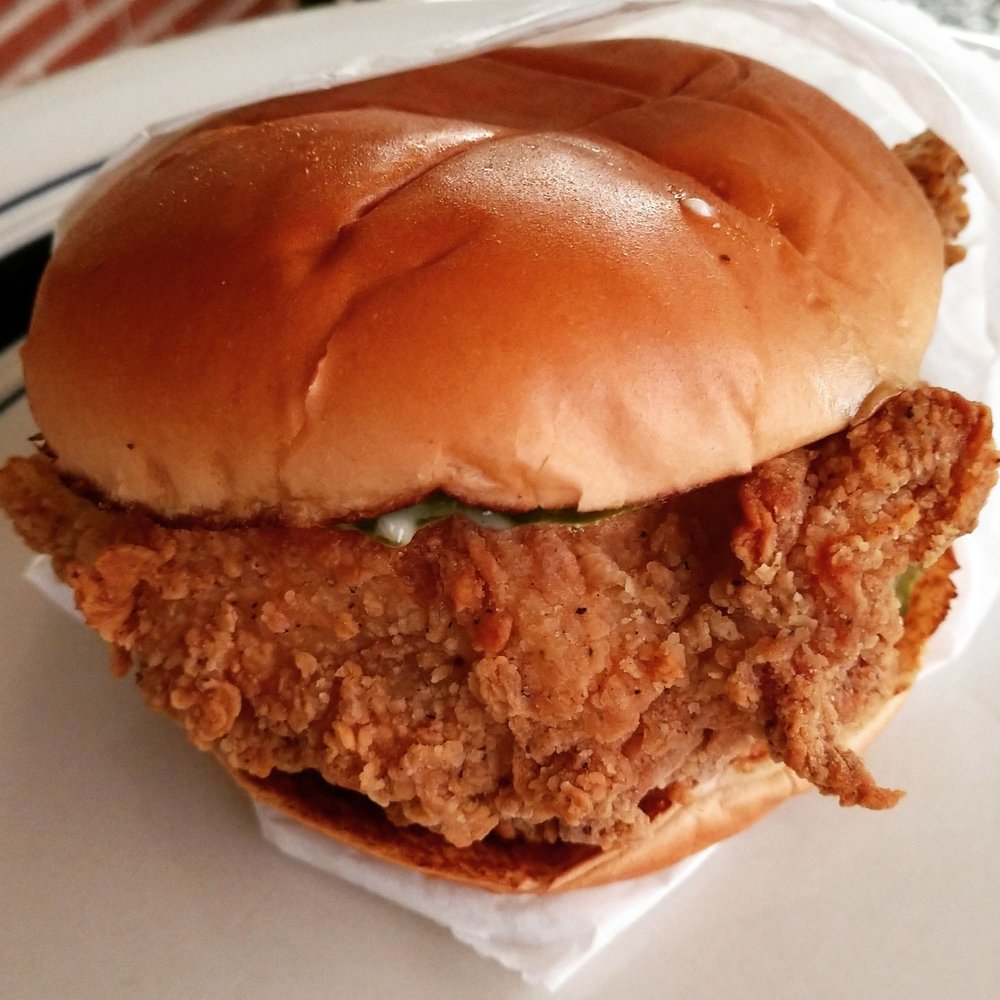 KFC - Updated July 2025 - 17 Photos & 41 Reviews - 7500 Big Bend Blvd ...