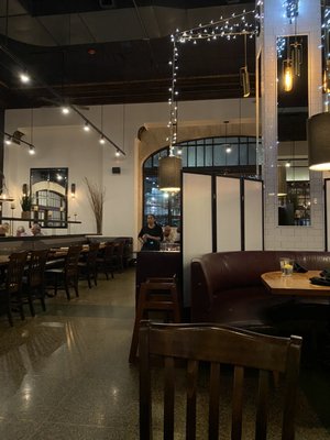 MODERN RESTAURANT & LOUNGE - Updated November 2024 - 297 Photos & 368 ...