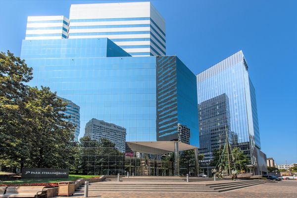 JAMES CENTER - Updated December 2025 - 29 Photos - 901 E Cary St ...