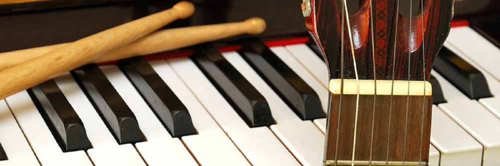 MUSIC OUTLET - 18 Photos & 12 Reviews - 1050 Winfield Dunn Pkwy ...