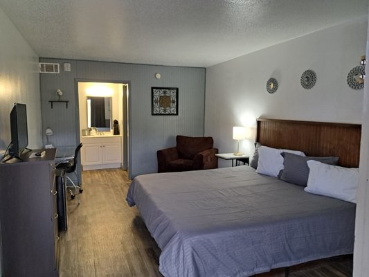 BLUE SKY INN - Updated December 2025 - 32 Photos - 1580 Appalachian Hwy ...
