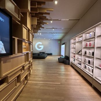 GOOGLE STORE - Updated December 2025 - 65 Photos & 23 Reviews - 2000 N Shoreline Blvd, Mountain ...